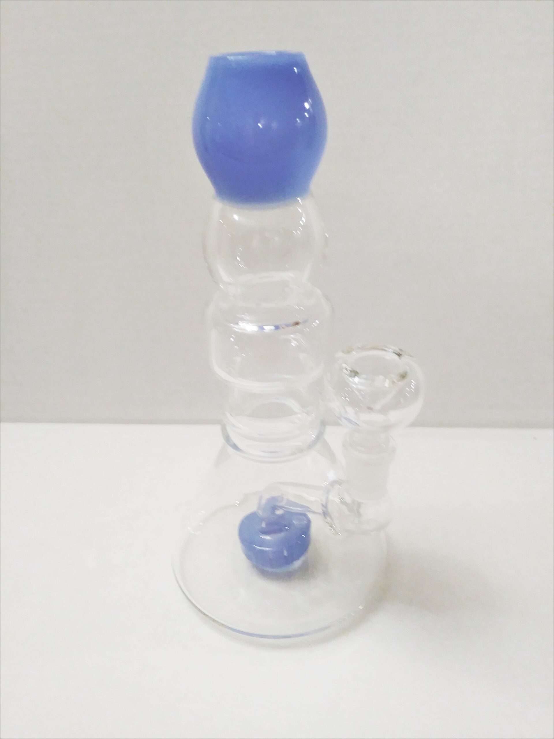 WP22 – 8″ Clear W/Top Color Water Pipe | Phoenix Wholesale, INC